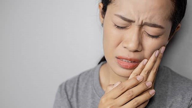 Is Facial Pain A Dental Emergency? | Vanderbrook Family Dentistry